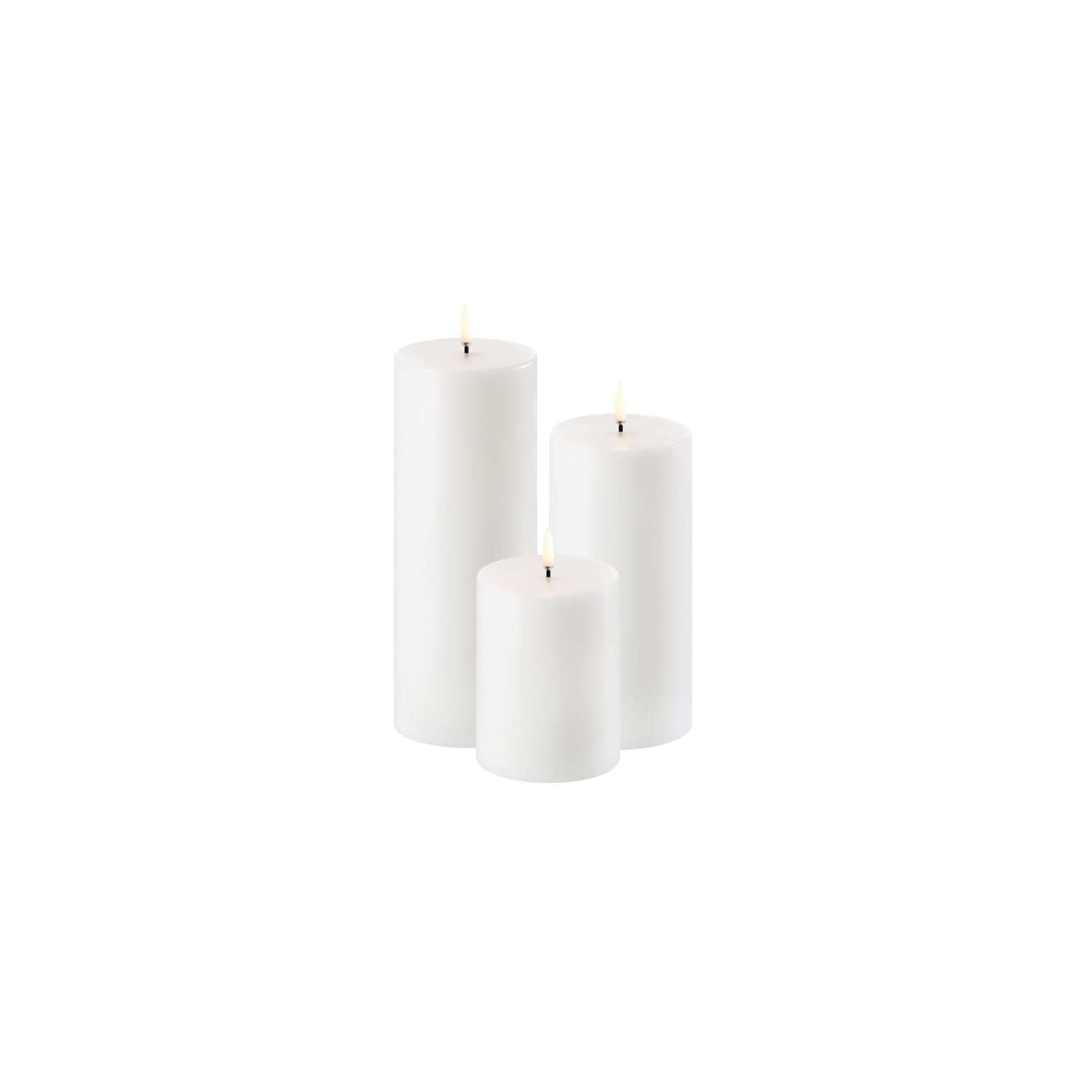 Uyuni - Led Blockljus Med Timer Vit Ø7,8x15cm – Blockljus | Art'n'Design