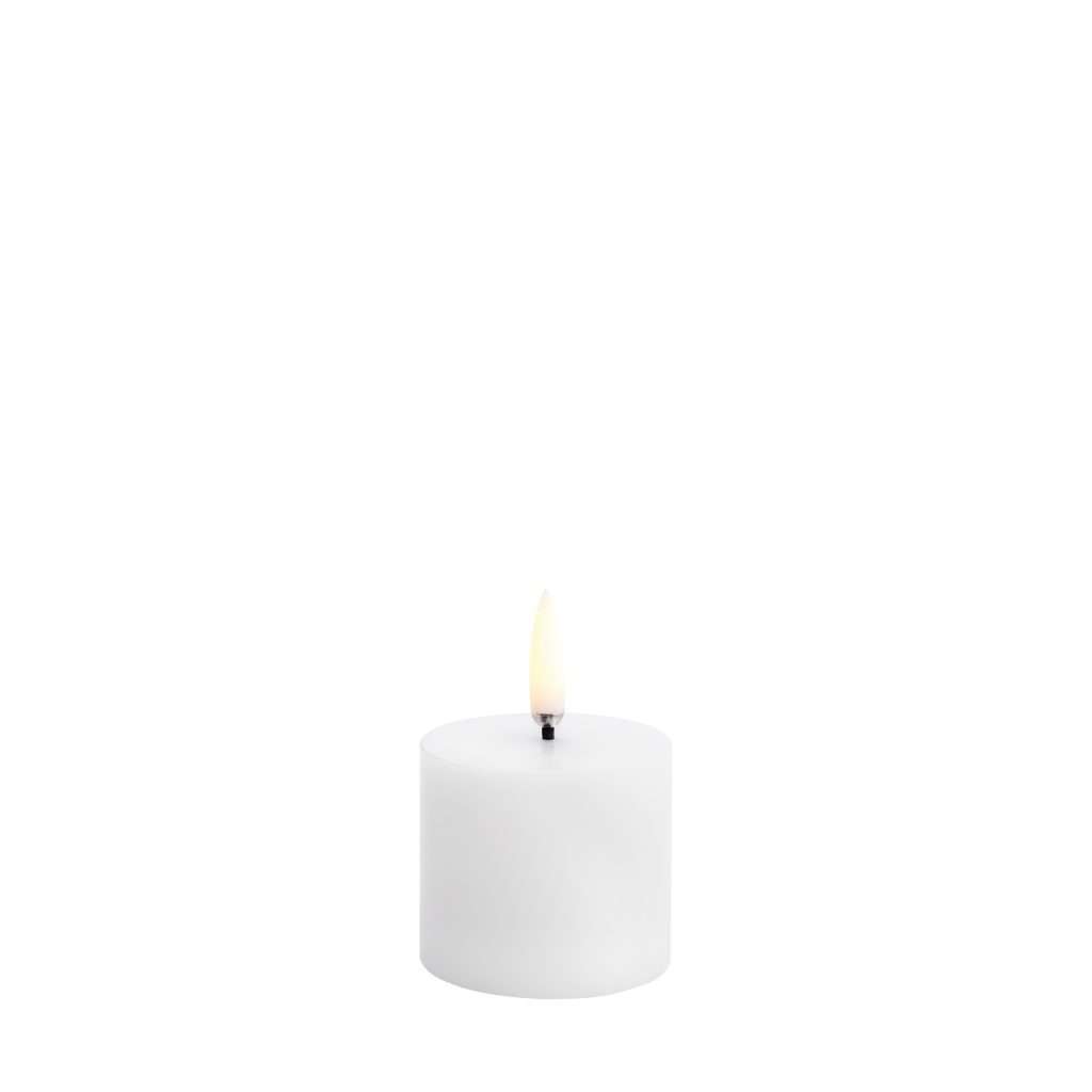 Uyuni - Led Blockljus Med Timer Vit Ø5x4,5cm – Blockljus | Art'n'Design