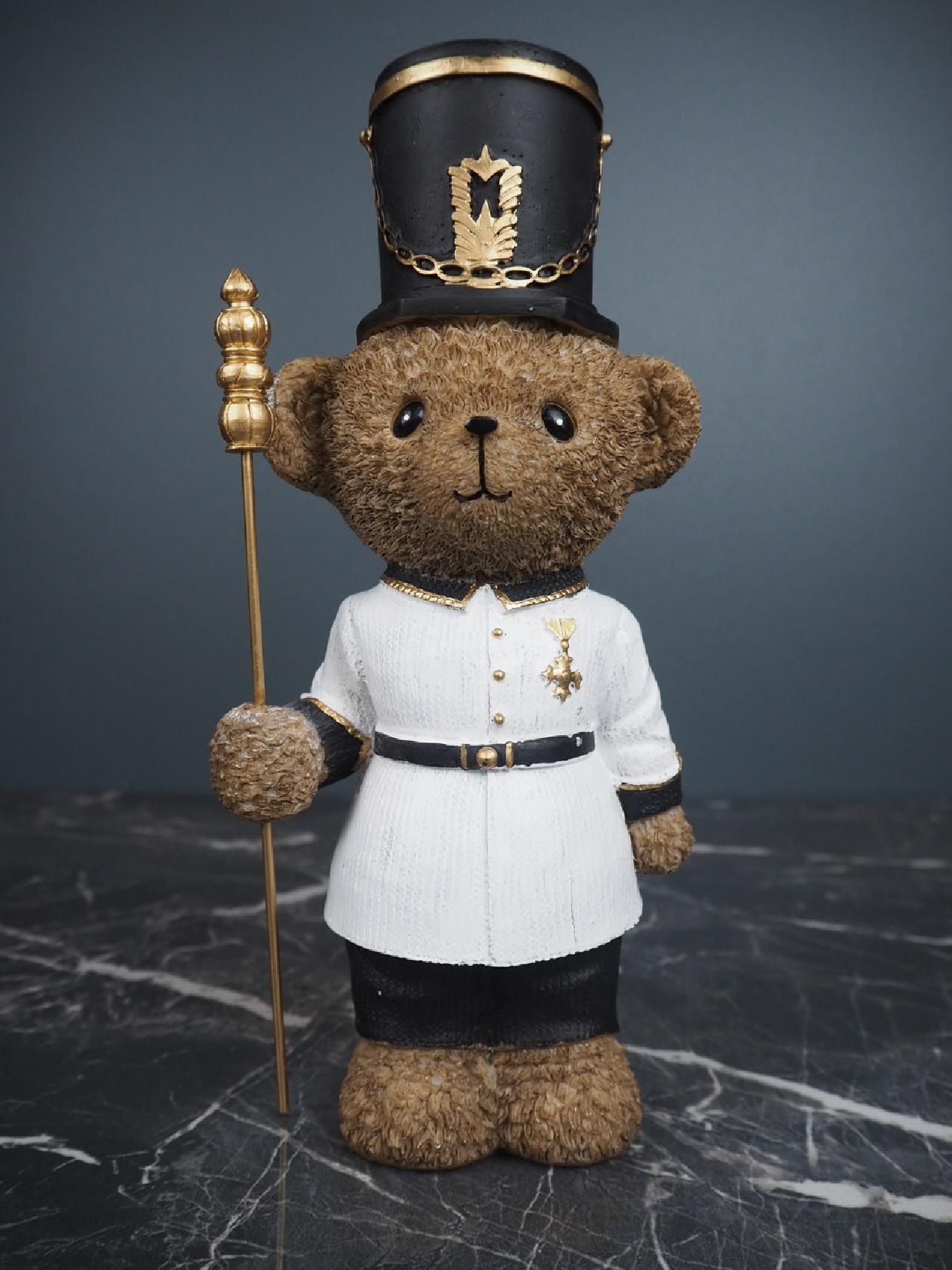 Brunbjörn Som Soldat 11×8×25.5cm